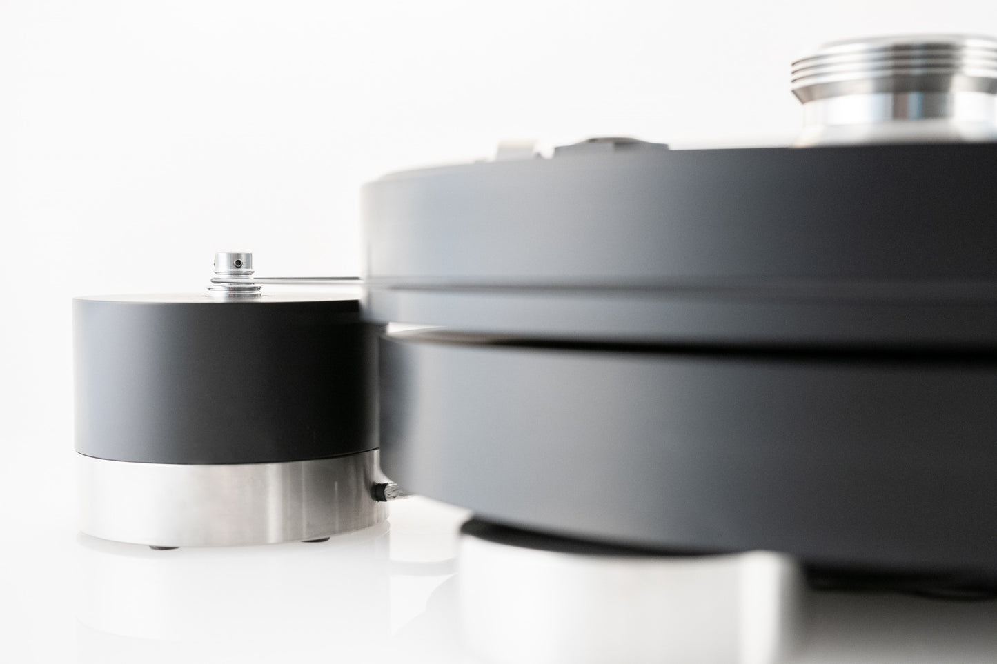 Transrotor MAX Nero Turntable – TTVJ Audio